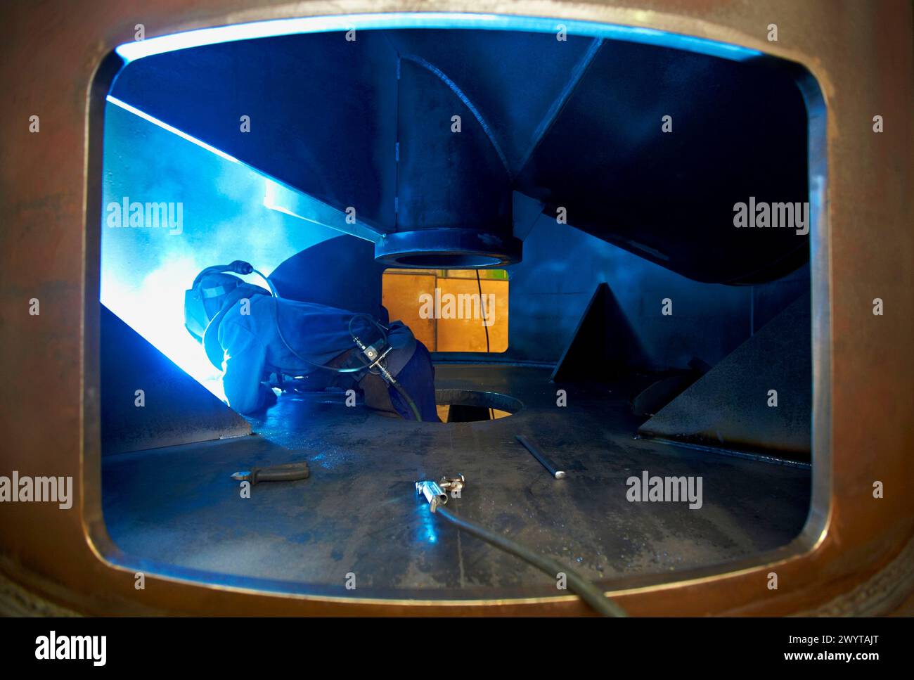 Boilermaking hi-res stock photography and images - Alamy