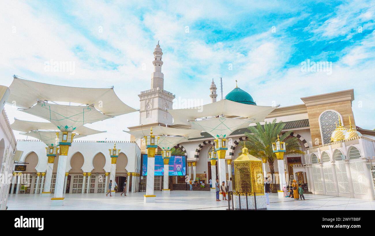 The beautiful Ar-Rahman mosque. This mosque has architecture similar to ...