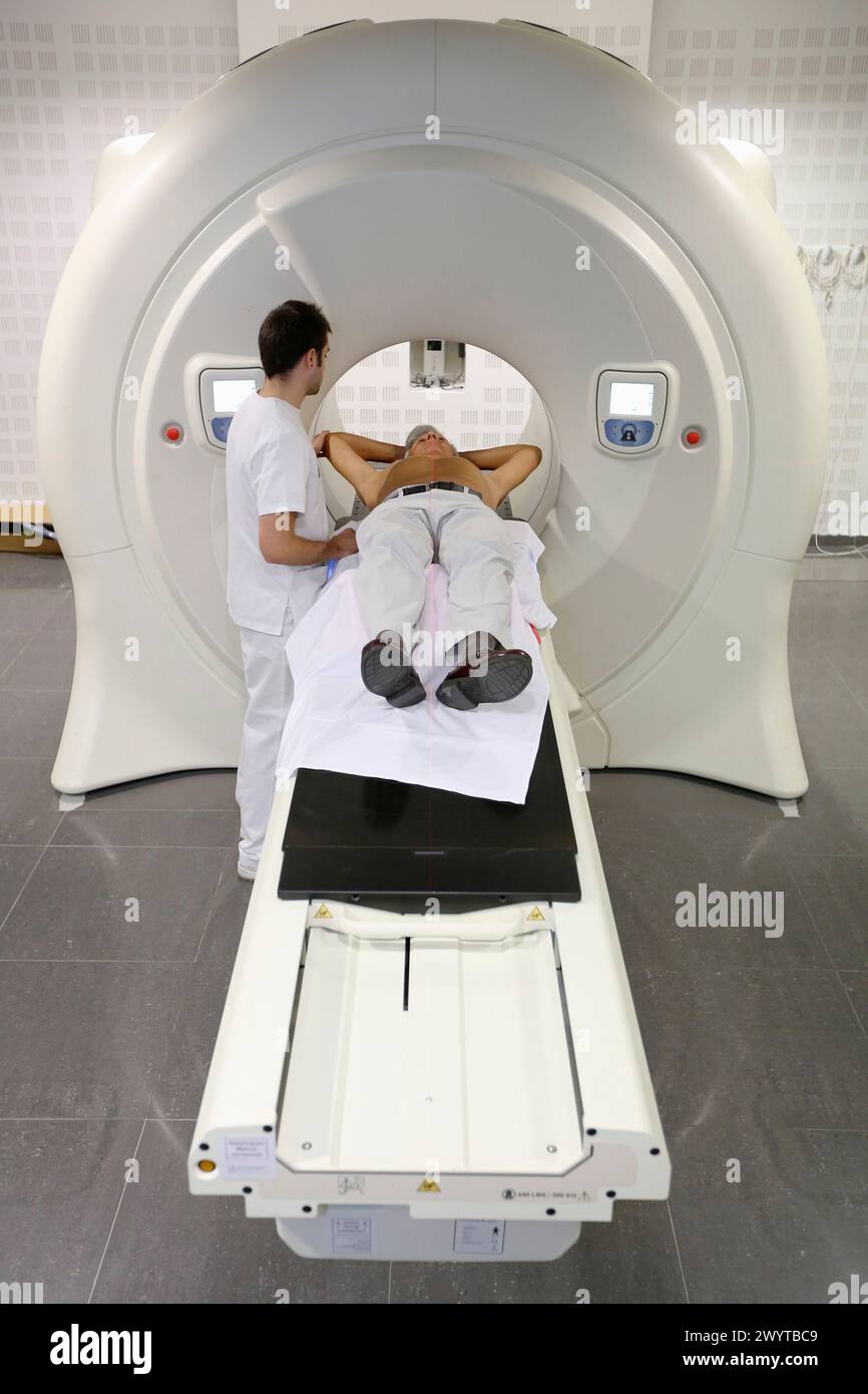 TomoTherapy, Hi-Art, Type of radiation therapy in which the radiation ...