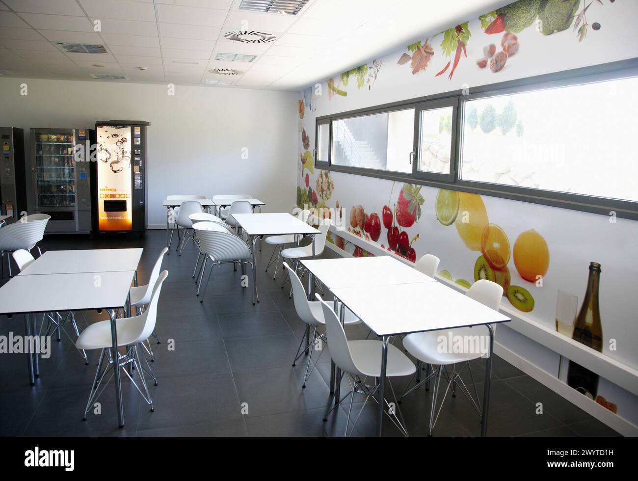 Break room vending hi-res stock photography and images - Alamy