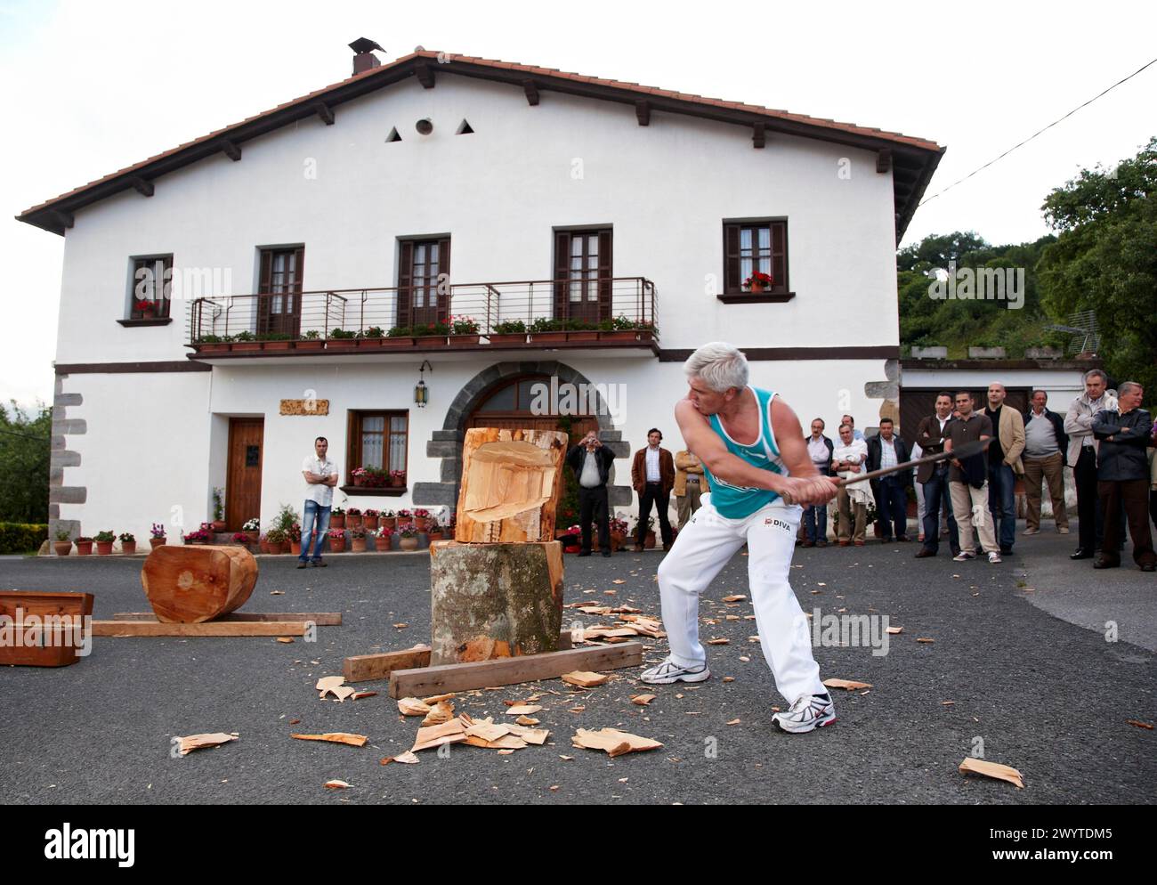 Luis Txapartegi, Aizkolari (wood-chopping), Basque rural sport, Aduna ...