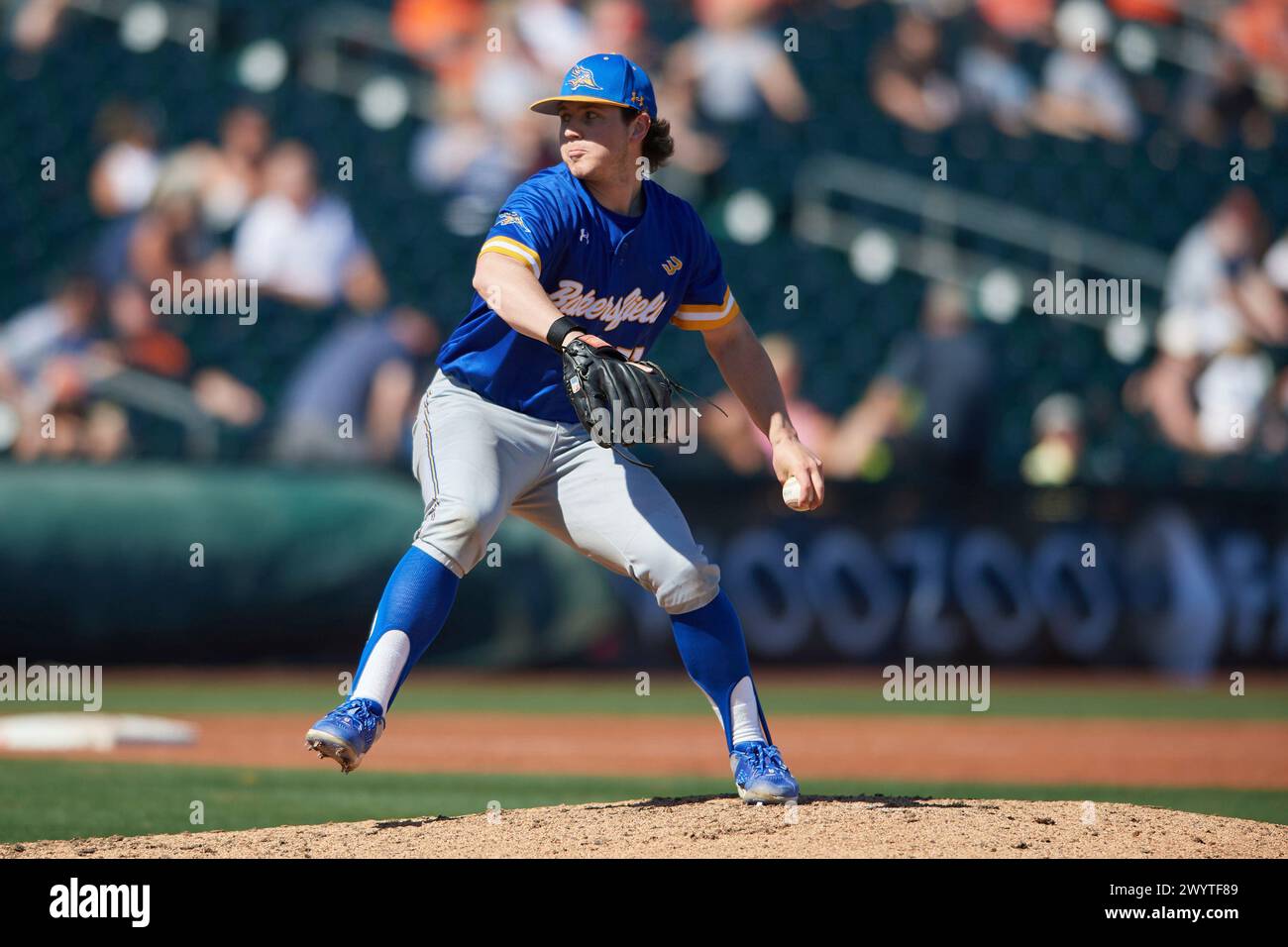 CSU Bakersfield Roadrunners starting pitcher Kellen O'Connor (51 ...
