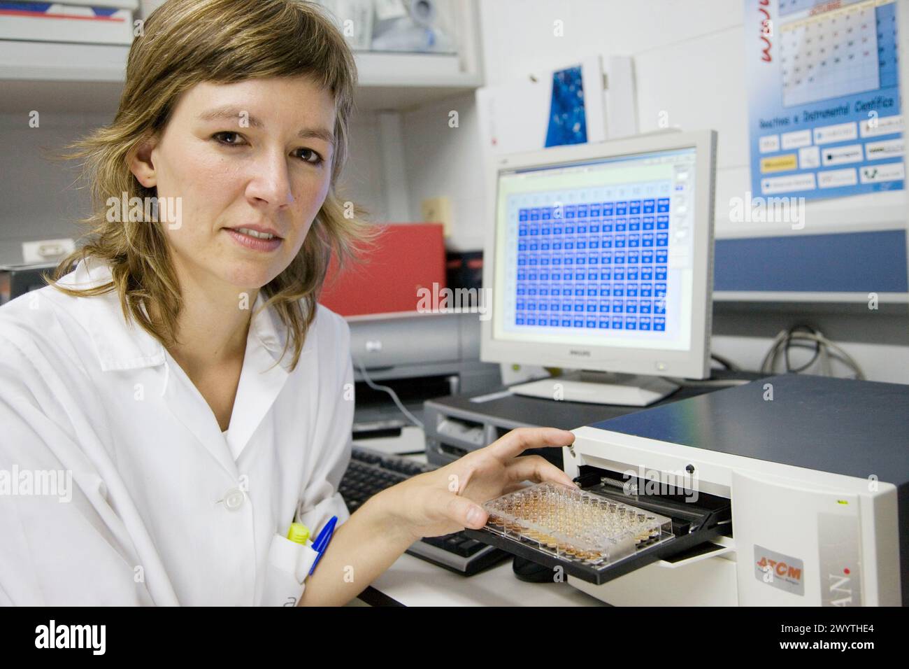 Elisa technique hi-res stock photography and images - Alamy