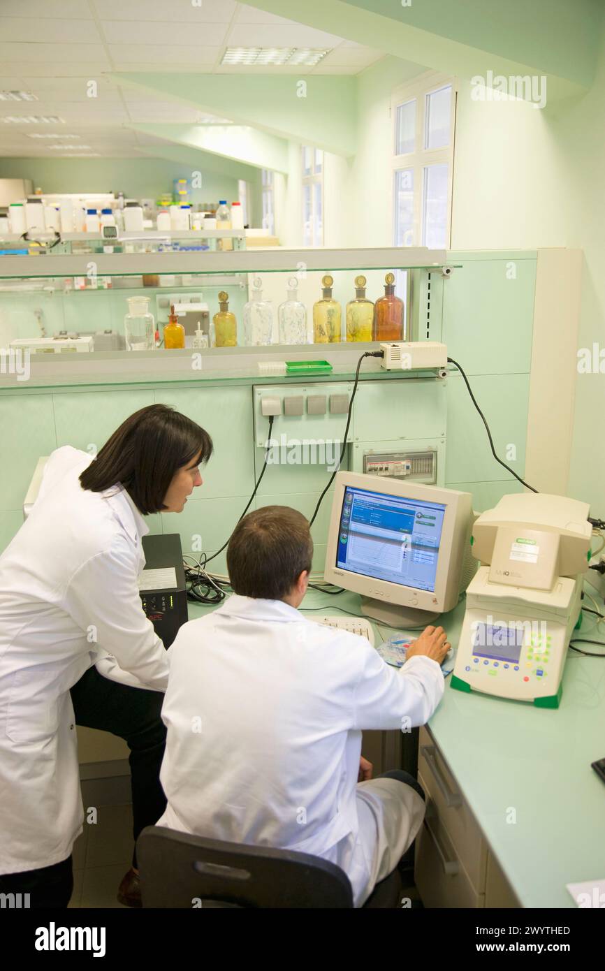 Genetically modified organisms gmos hi-res stock photography and images ...