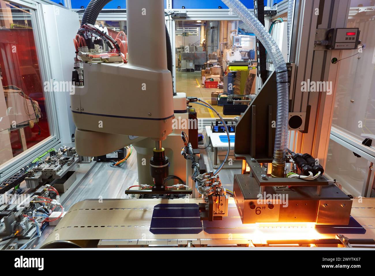 Photovoltaic cell laboratory hi-res stock photography and images - Alamy