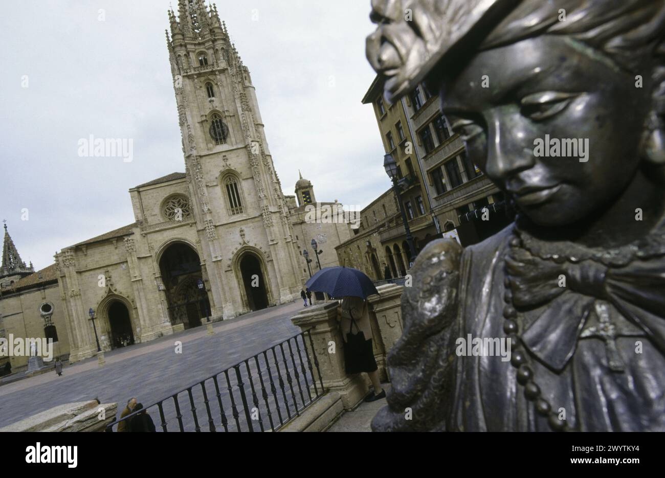 Statue of ´La Regenta´ (´The Regent´s Wife´, a character from the ...