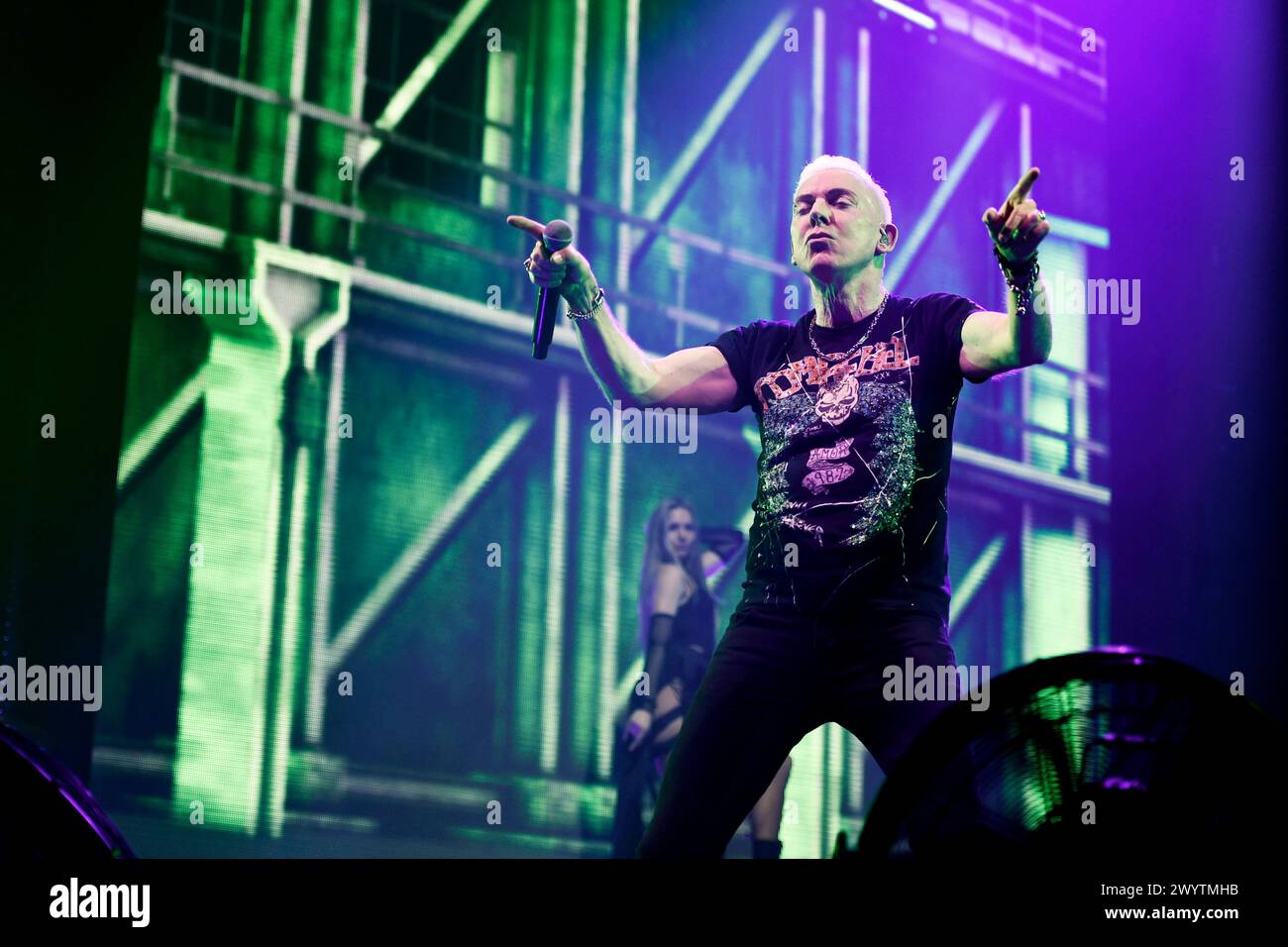 20000002 hi-res stock photography and images - Alamy