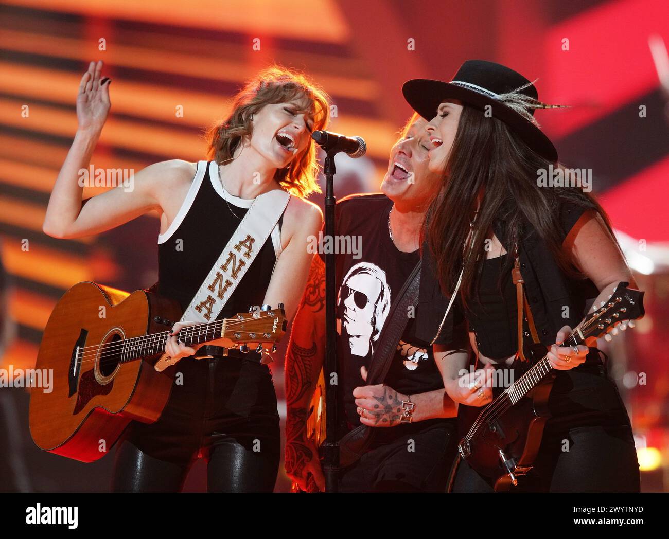 Keith Urban, Maggie Baugh, Anna Vaus perform onstage during the 2024 ...