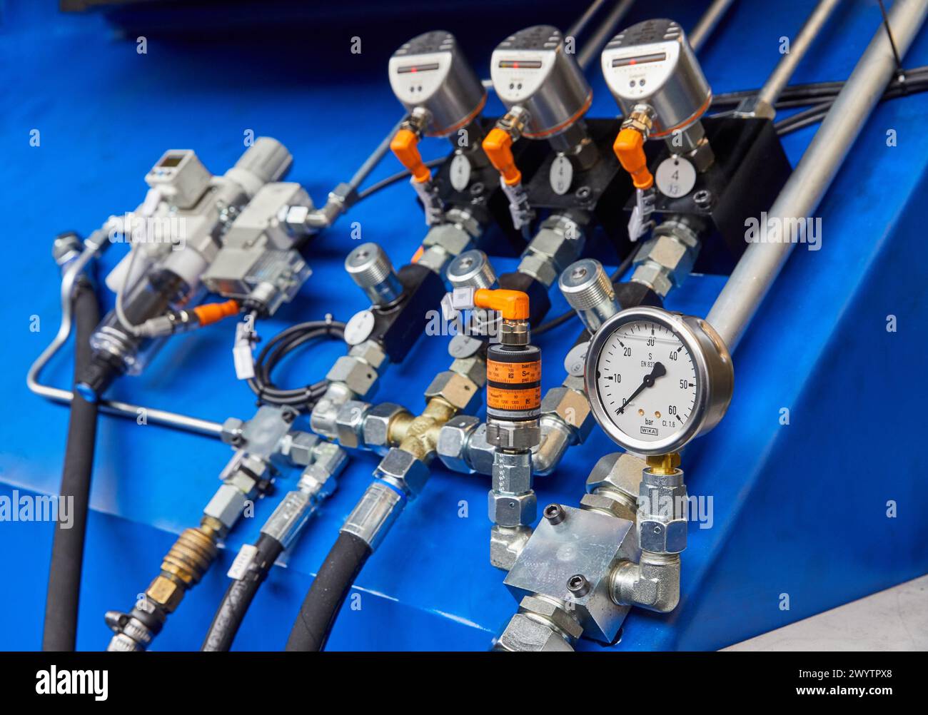 Hydraulic installation, Machining Centre, CNC, Turning and Milling ...