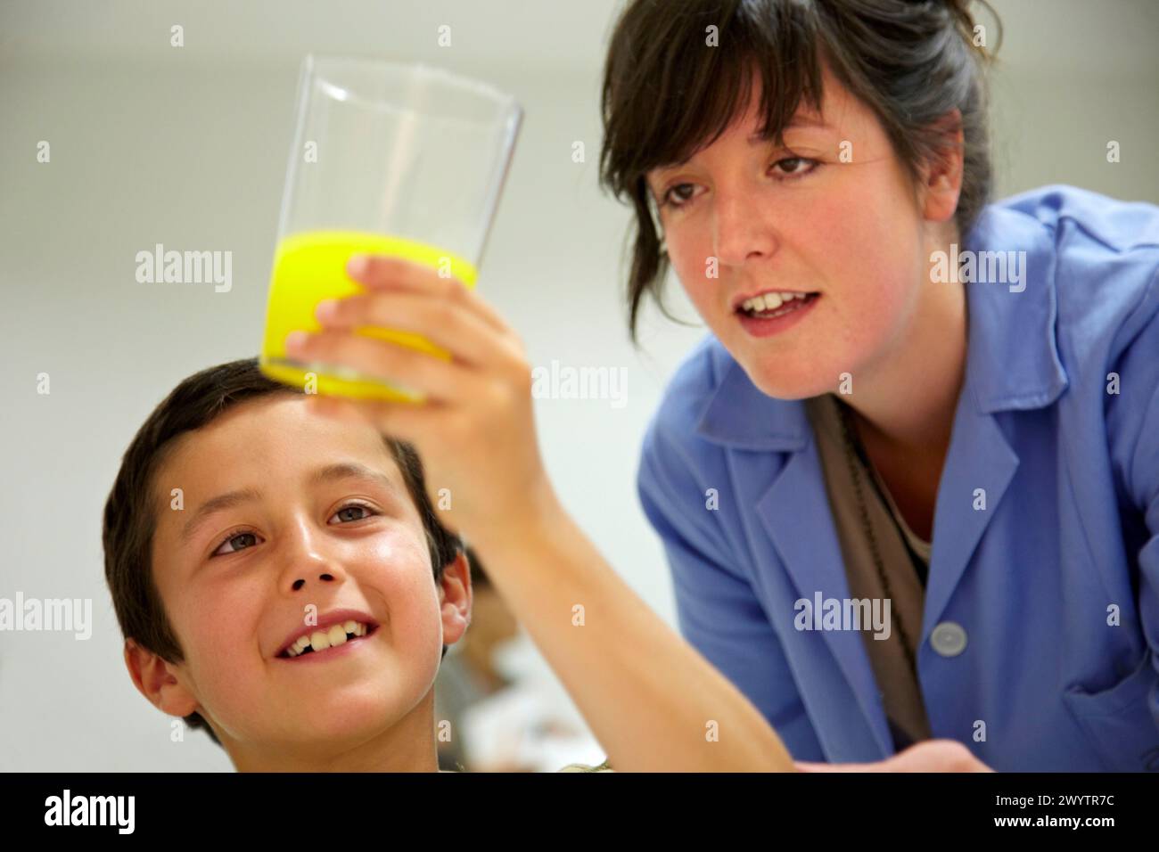 Food sensory analysis hi-res stock photography and images - Alamy