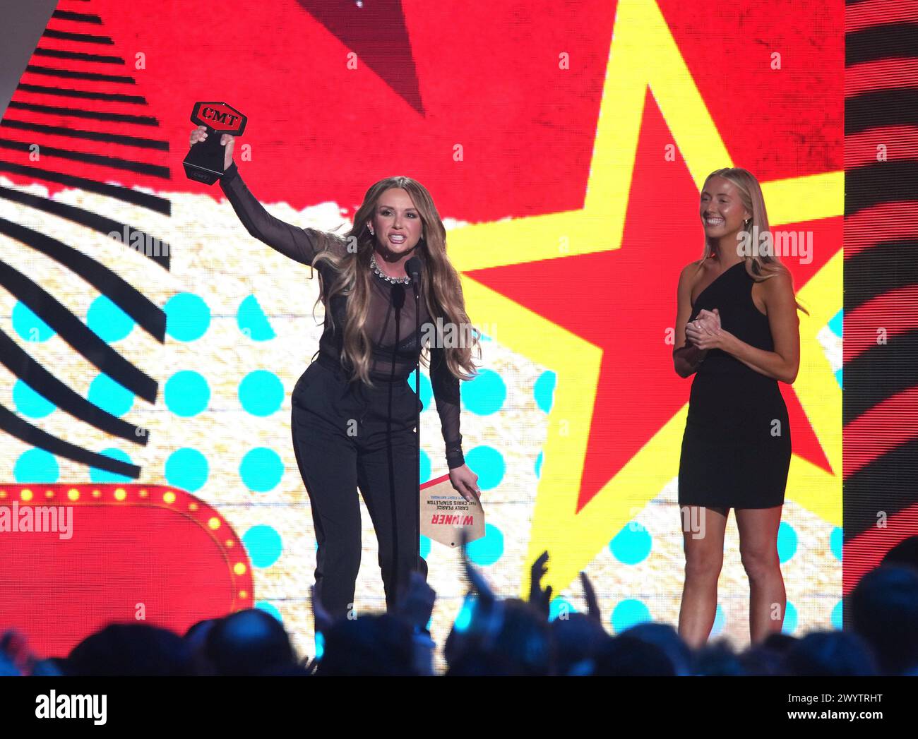 E l price hi-res stock photography and images - Alamy