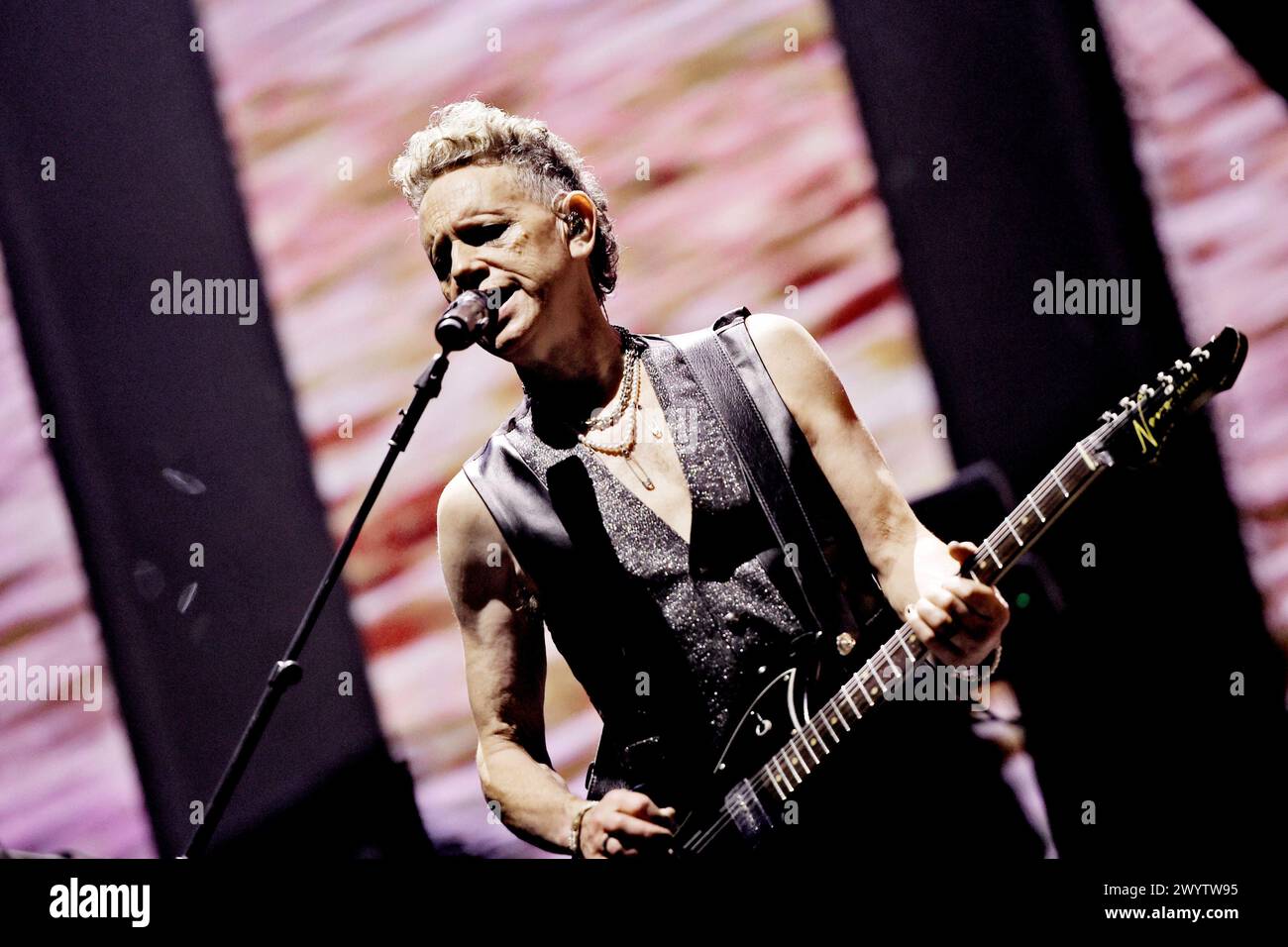 Marting Gore Depeche Mode bei einem Konzert am in der Lanxess Arena in ...