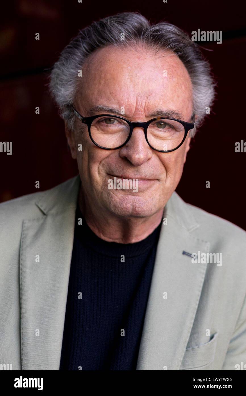Oscar Martinez attends the 'Bellas Artes' Photocall at Museo Reina ...