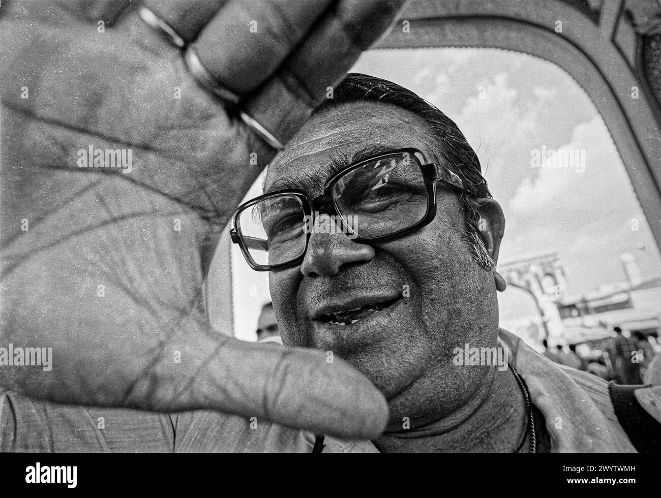 11 12 2020 At Charminar Co senior Photographer Mr B M Shah Bhaikaka ...