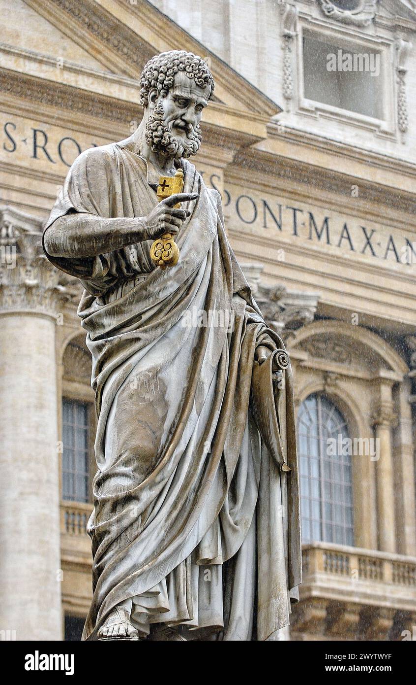 Statue of St. Peter in St. Peter´s Square. Vatican City, Rome. Italy ...
