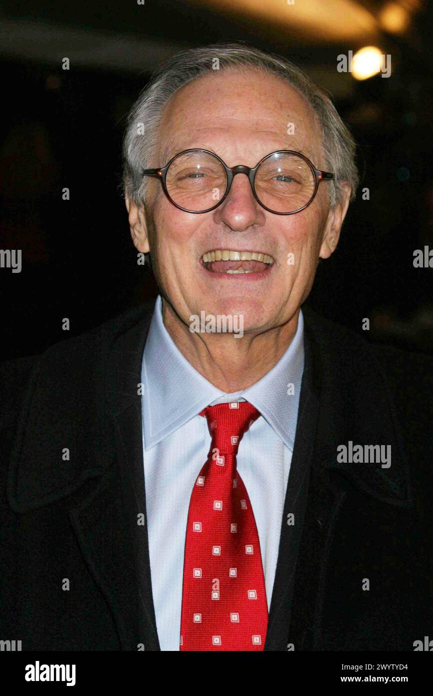Alan Alda attends the premiere of "The Aviator" at The Ziegfeld in New ...