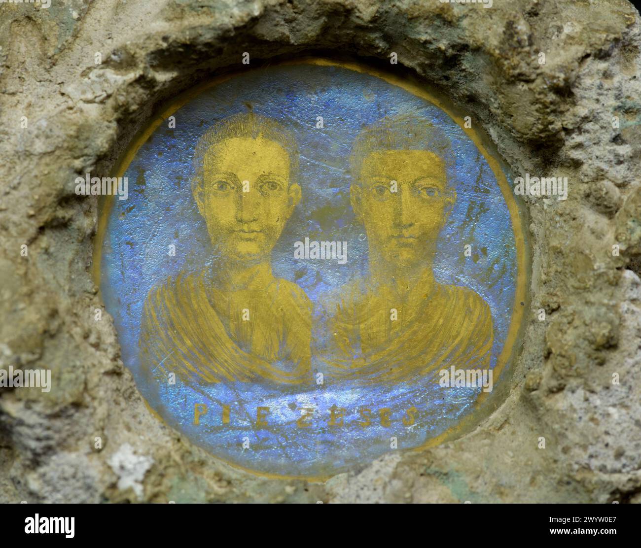 Ancient Roman portrait of brothers. Gold glass or the technique of ...