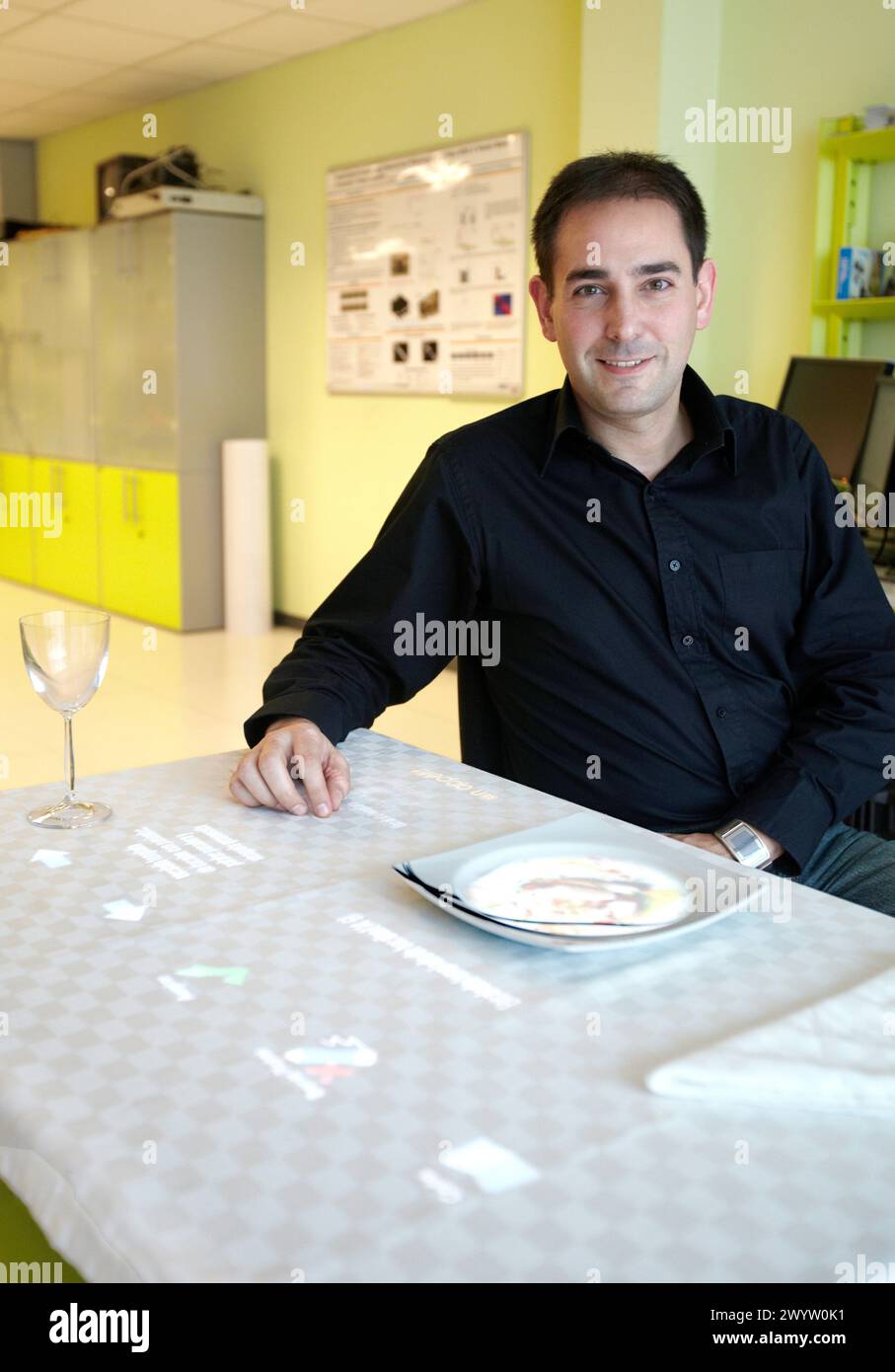 On Appétit is an artificial vision-based virtual menu project. The ...