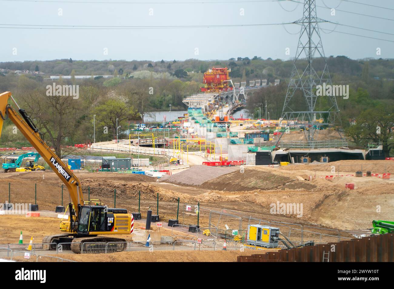 Harefield, UK. 6th April, 2024. HS2 construction work at the High Speed 2 rail site in Harvil ...