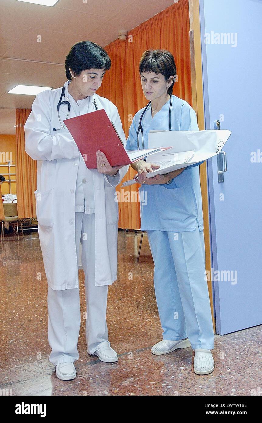 Emergency area of hospital Stock Photo - Alamy