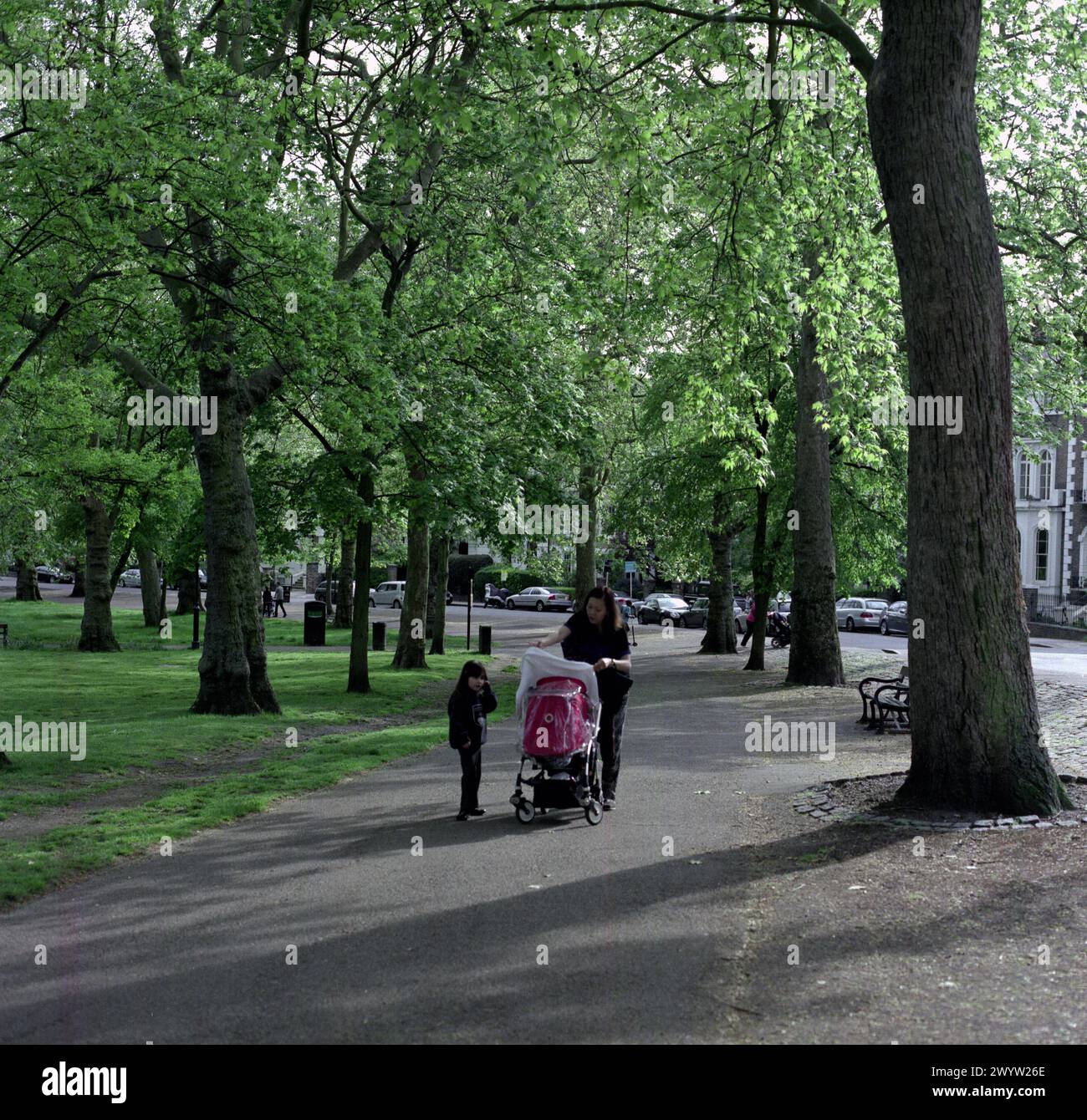 Only a few metres from shopping and restaurants of Upper Street and ...