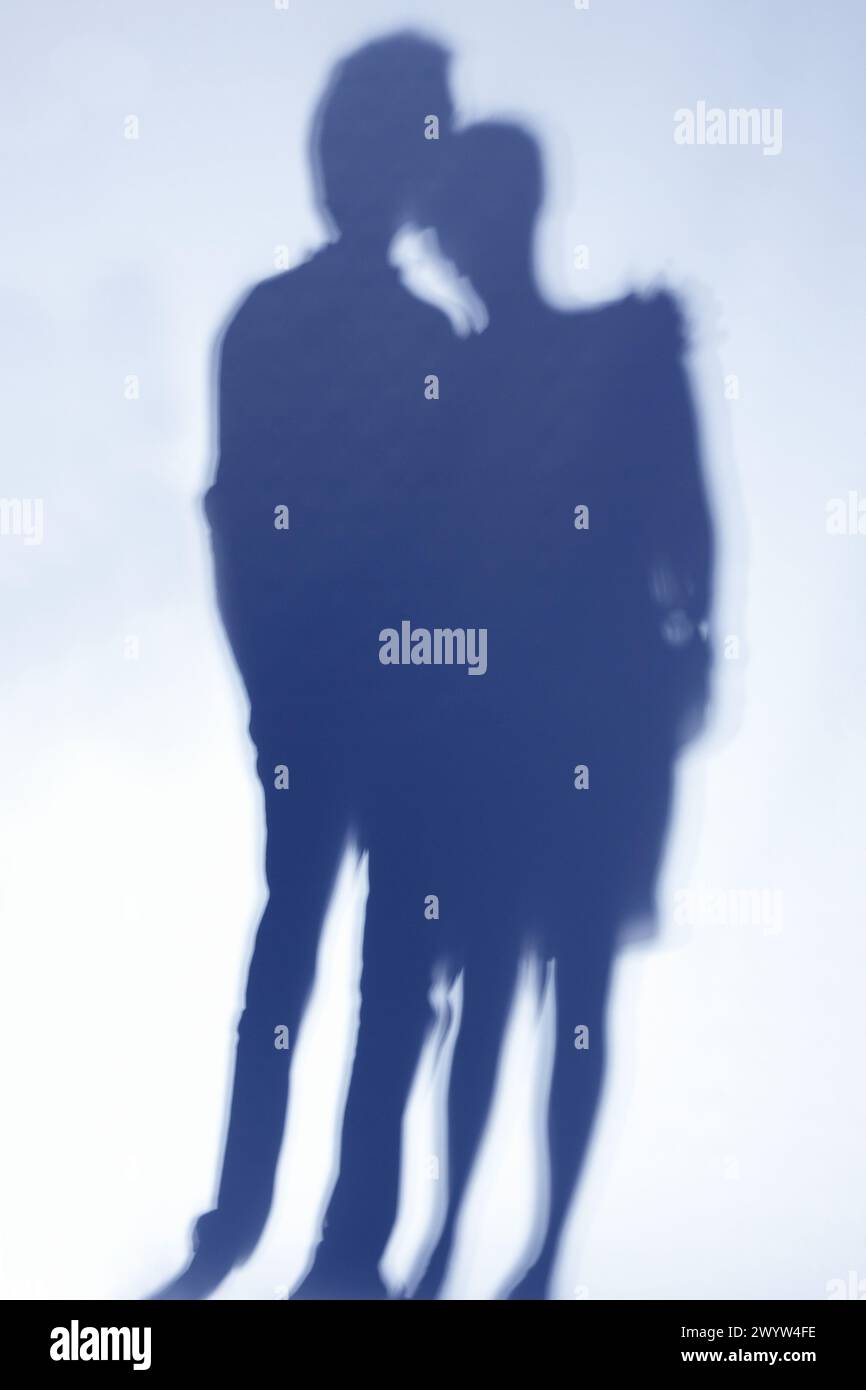 Anonymous couple hugging hi-res stock photography and images - Alamy