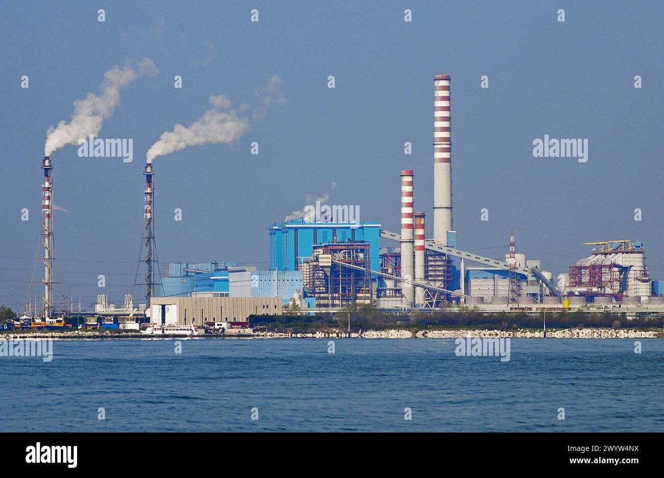 Power station venice veneto hi-res stock photography and images - Alamy