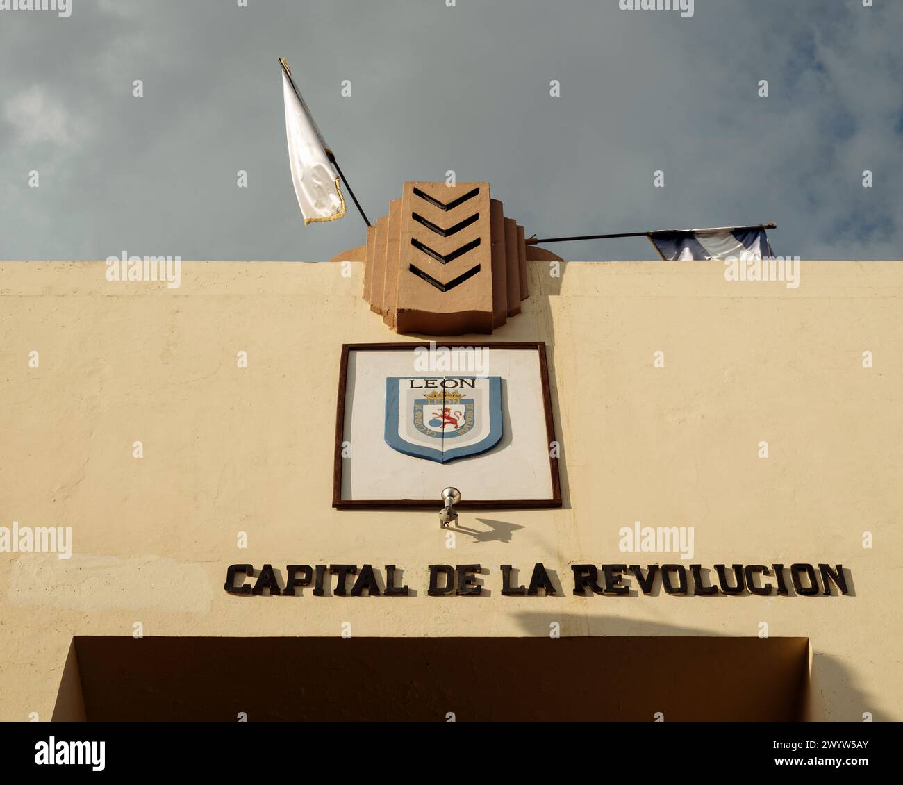 Street scene, León, León Department, Nicaragua, Central America Stock ...