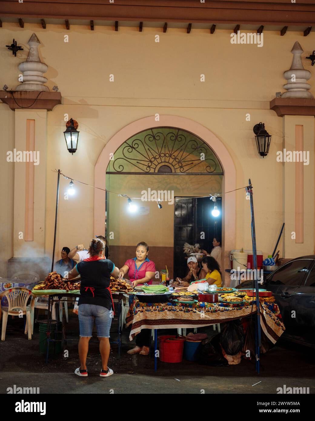 Leon nicaragua market hi-res stock photography and images - Alamy