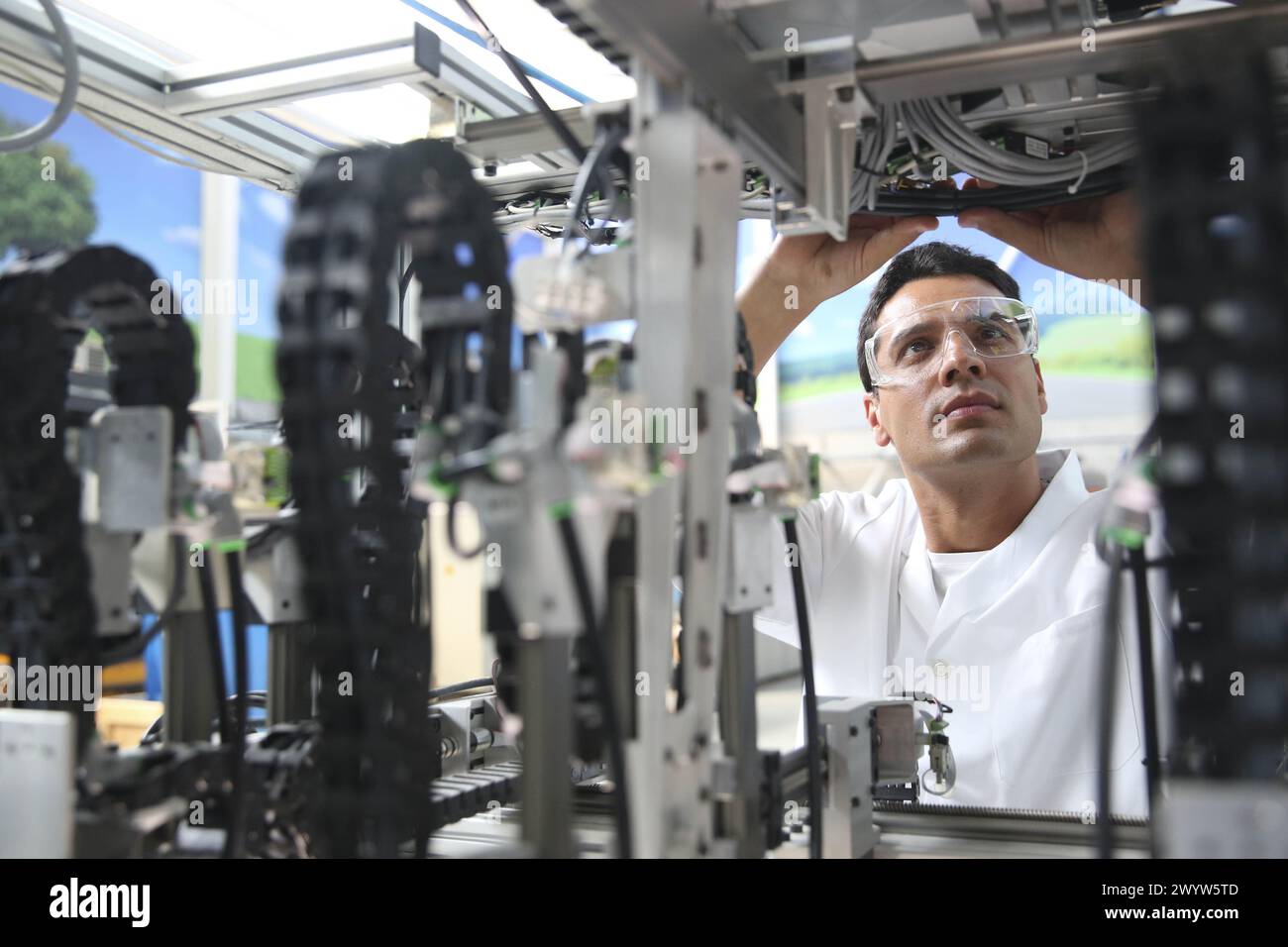 Robotic cell manufacturing composite preforms. Dry fiber preform ...