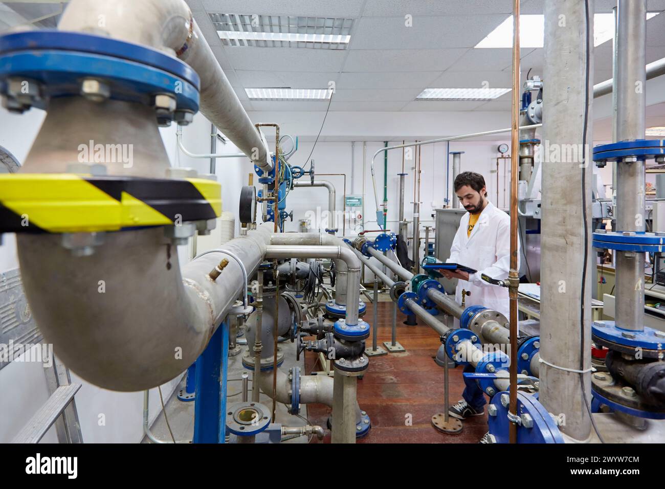 Calibration labs hi-res stock photography and images - Alamy