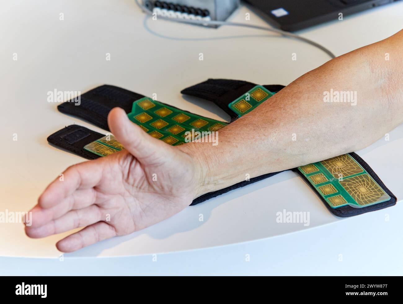 Neuromodulation system in closed loop hi-res stock photography and ...