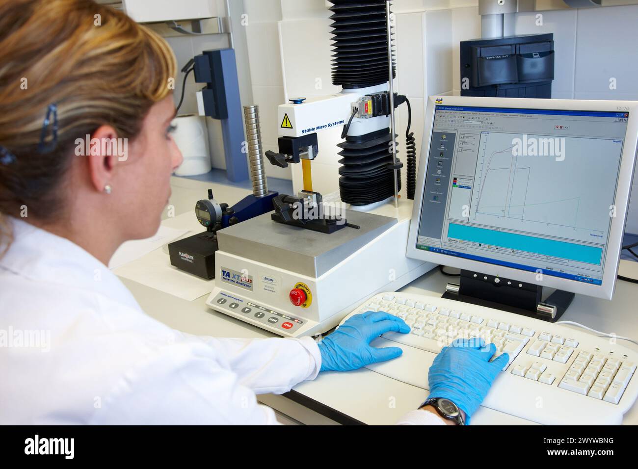 Mechanical properties hi-res stock photography and images - Alamy