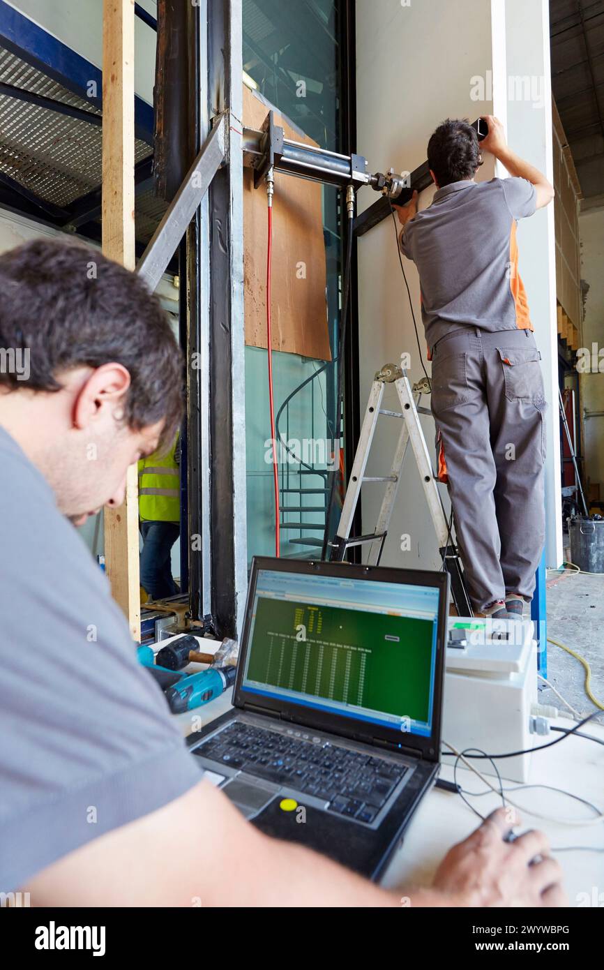 Mechanical Testing of building facades. Curtain walls. Architectural ...