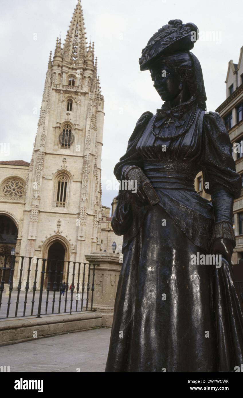 Statue of ´La Regenta´ (´The Regent´s Wife´, a character from the ...