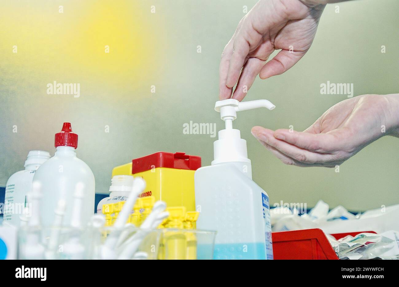 Hygienic washing hands, hospital cart Stock Photo - Alamy