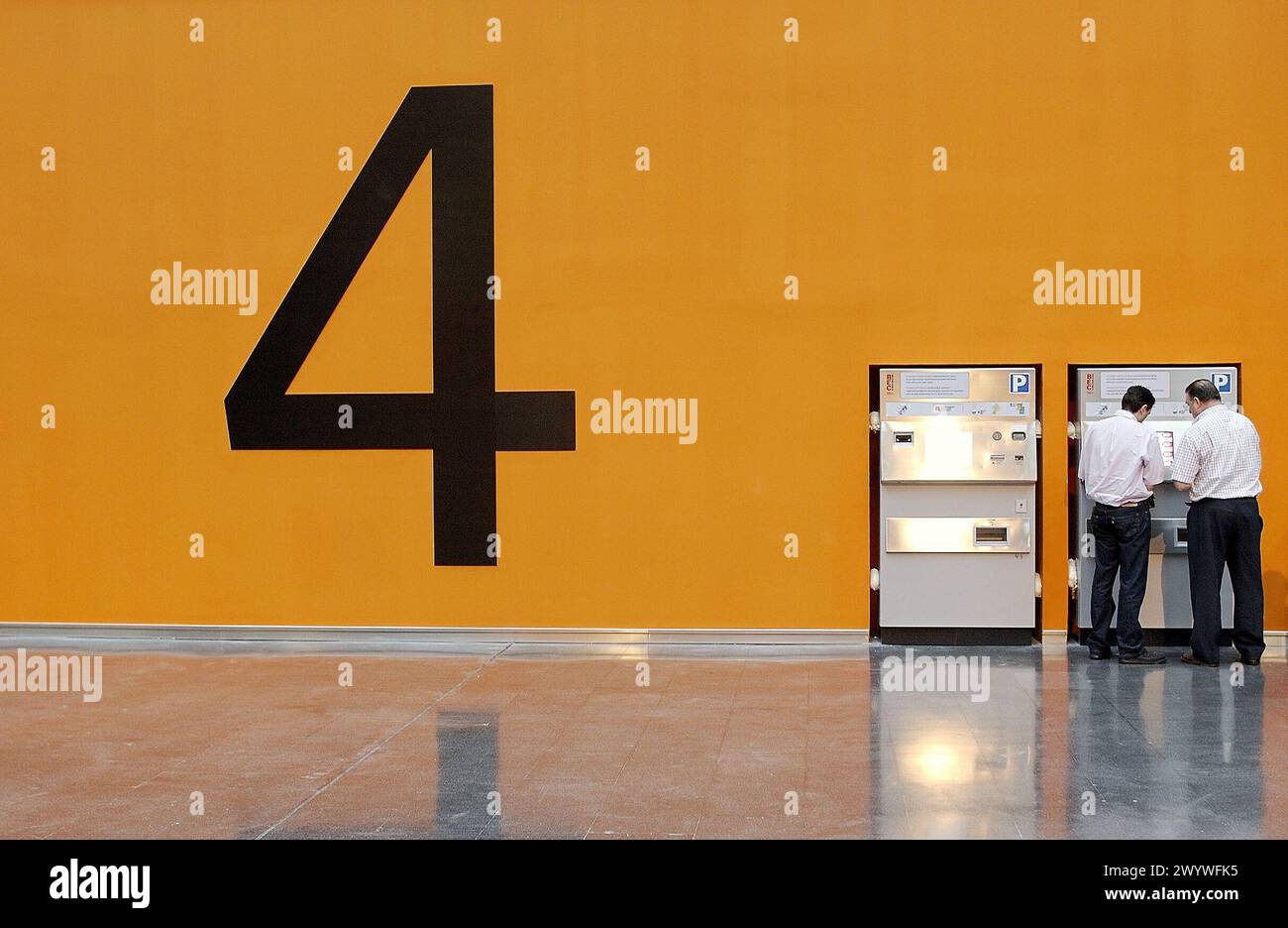 Automatic cashiers hi-res stock photography and images - Alamy