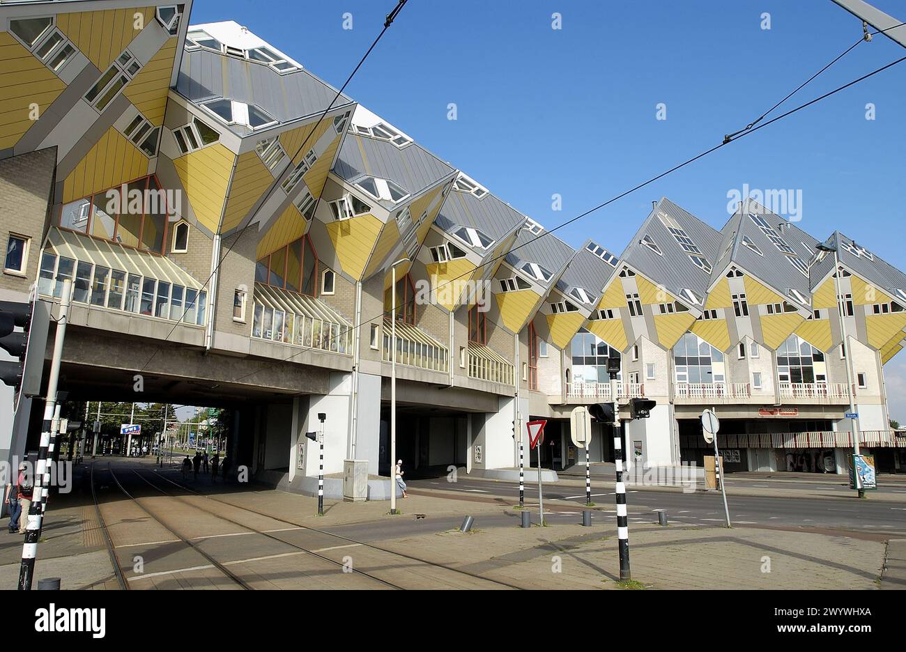 Cubic Houses (Kubuswonig, Kijk-Kubus) by Piet Blom. Rotterdam ...
