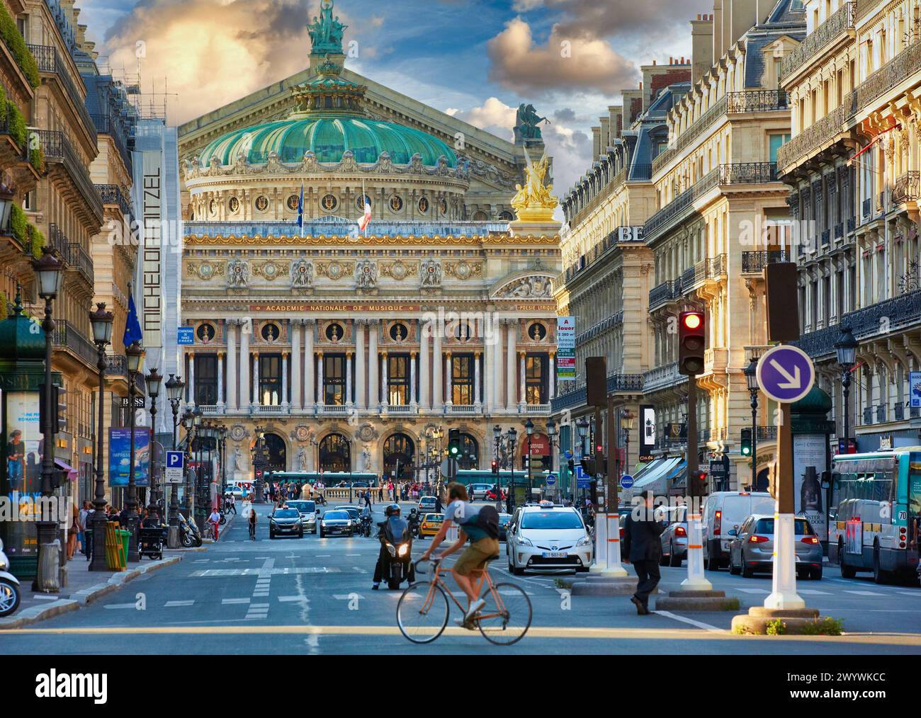 Palais garnier opera square paris hi-res stock photography and images ...