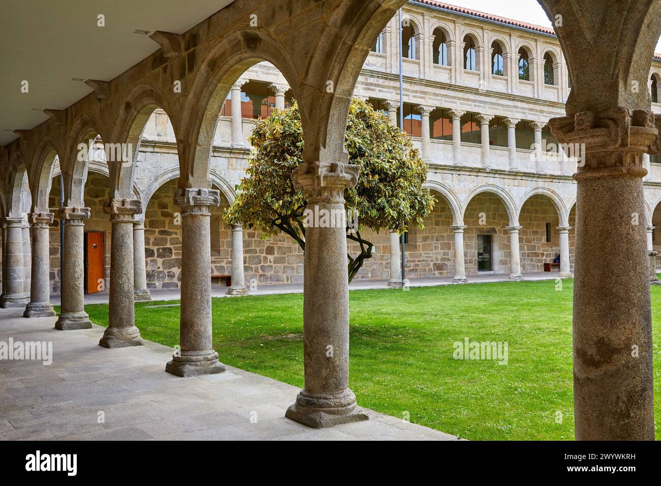 Monasterio de San Esteban, Mosteiro de Santo Estevo de Ribas de Sil ...