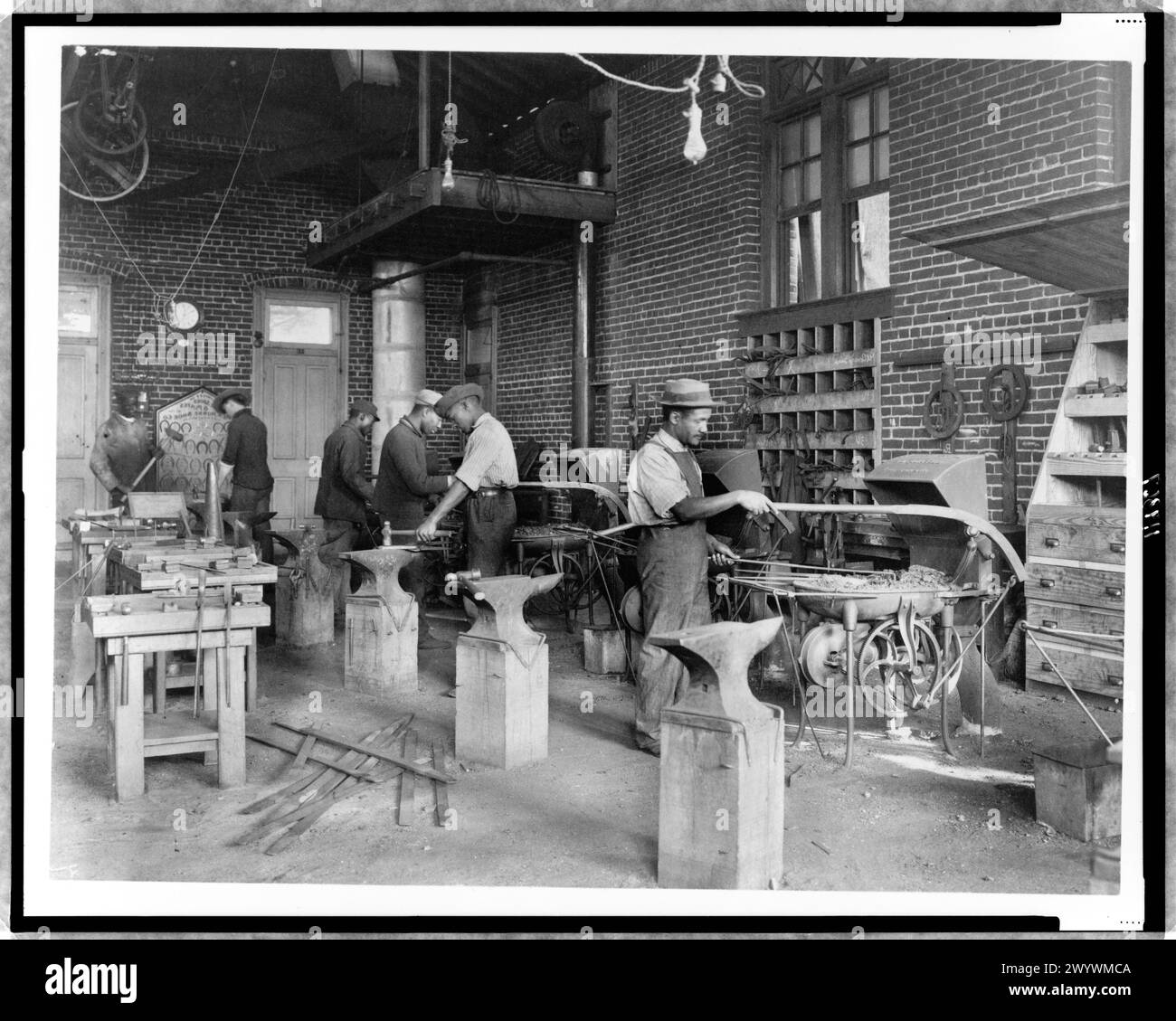 Blacksmithing in education hi-res stock photography and images - Alamy