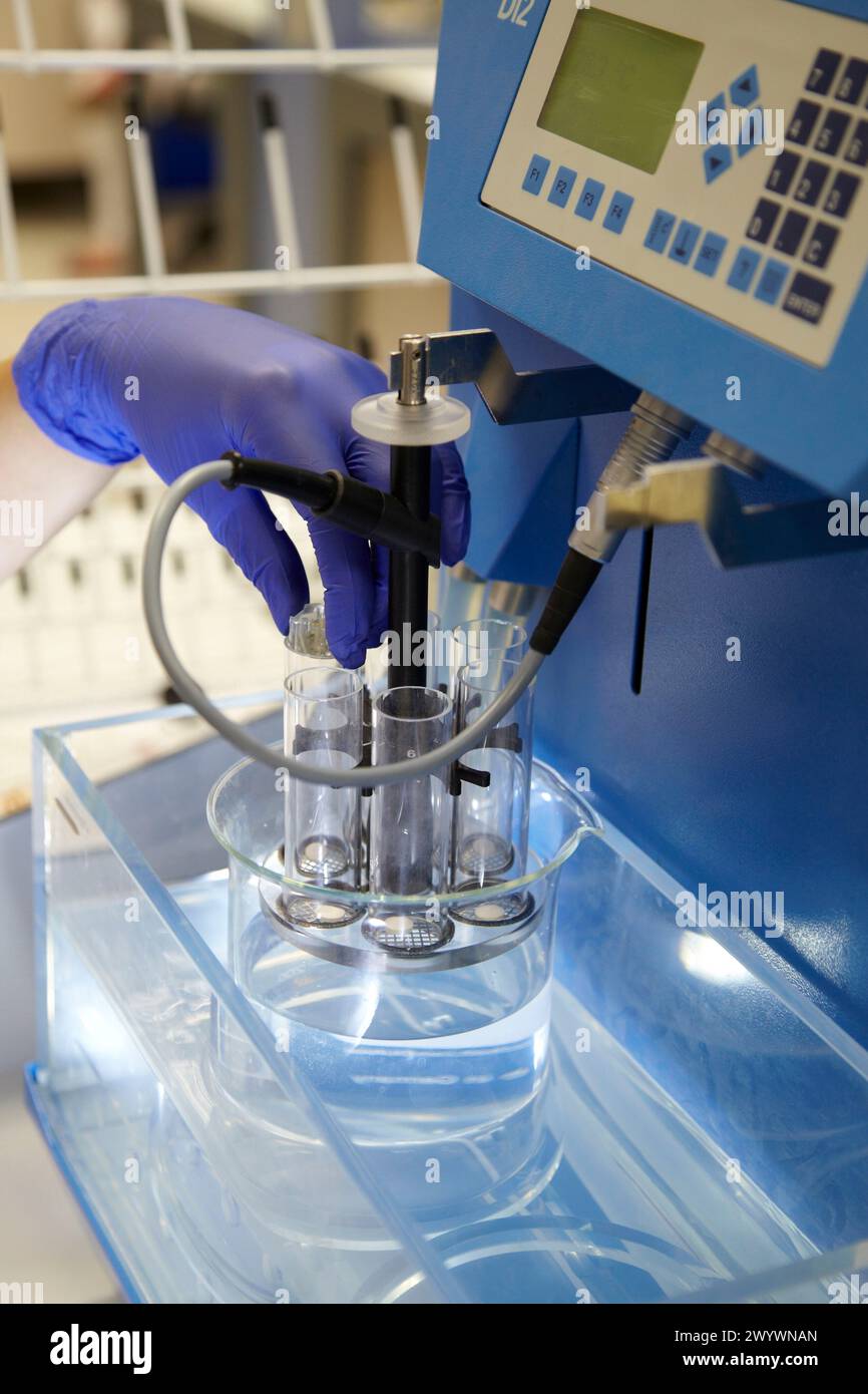 Control of disintegration of tablets, Laboratory quality control ...