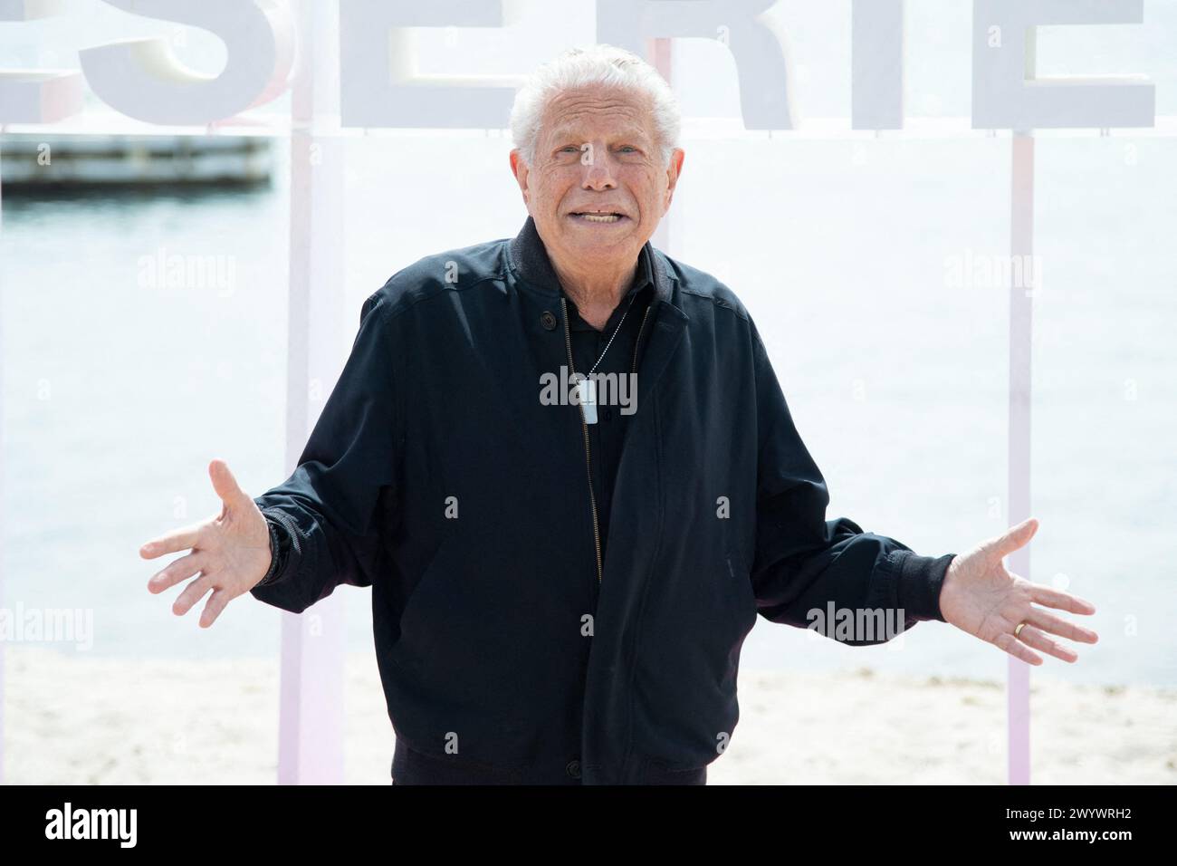 Mike Burstyn attending The Zweiflers the Dumbsday Photocall as part of ...