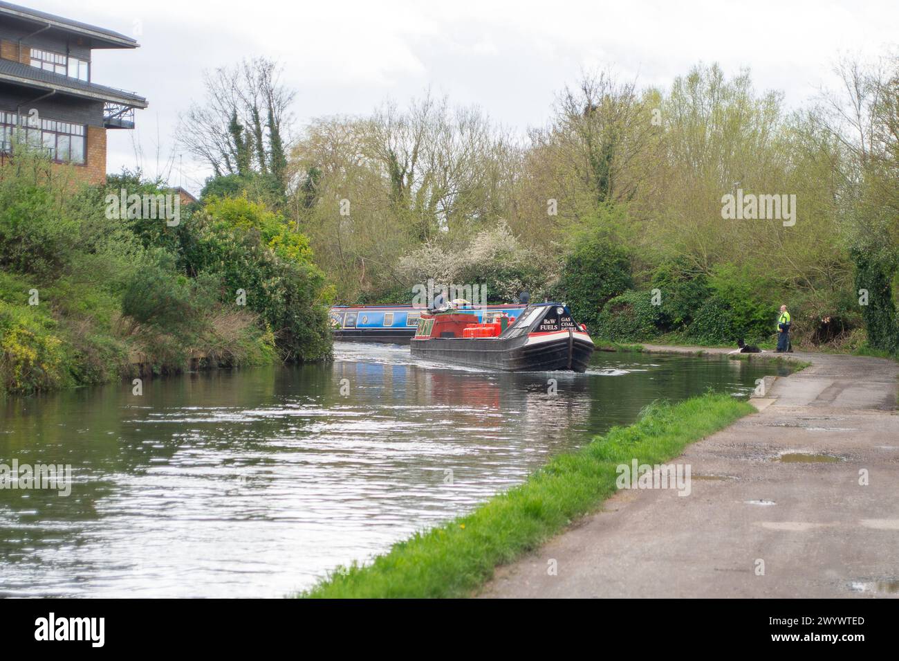 Harefield, UK. 4th April, 2024. Daily life on and next to the Grand ...