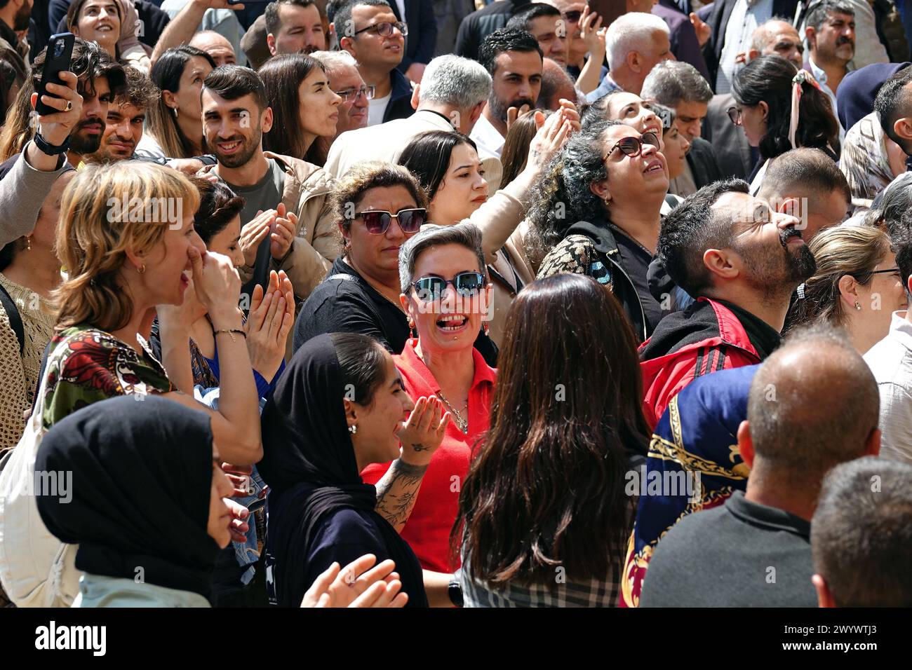 DEM Party members are seen entering the Diyarbakir Metropolitan ...