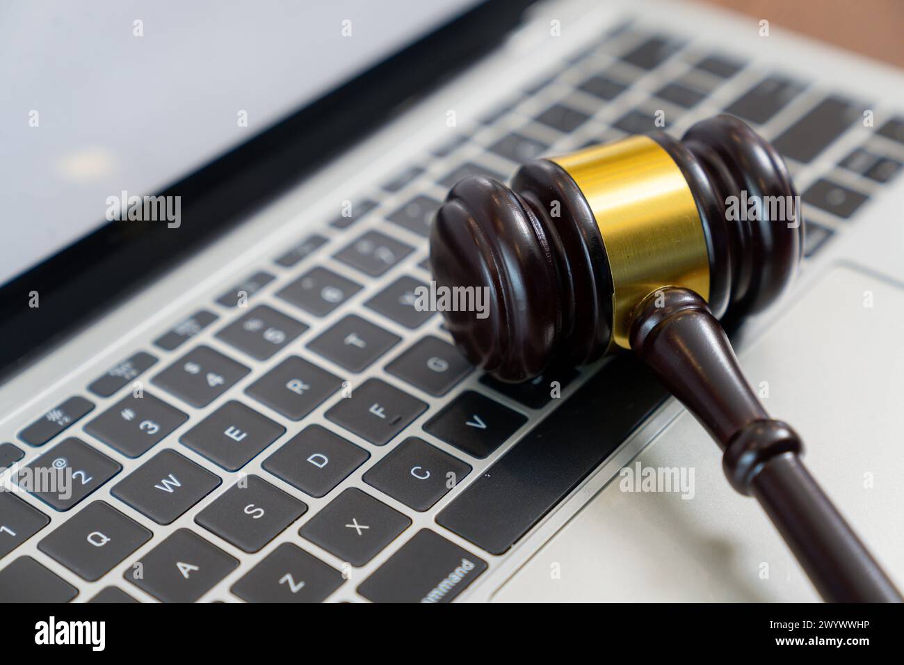 Hand keyboard pc computers hi-res stock photography and images - Alamy