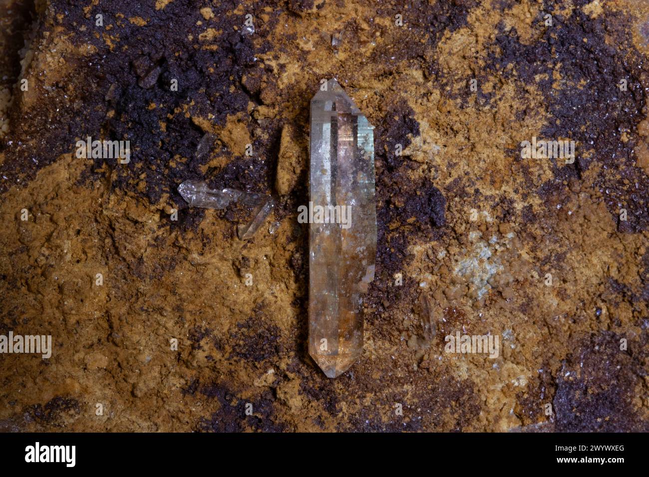 quartz crystal specimen Stock Photo - Alamy
