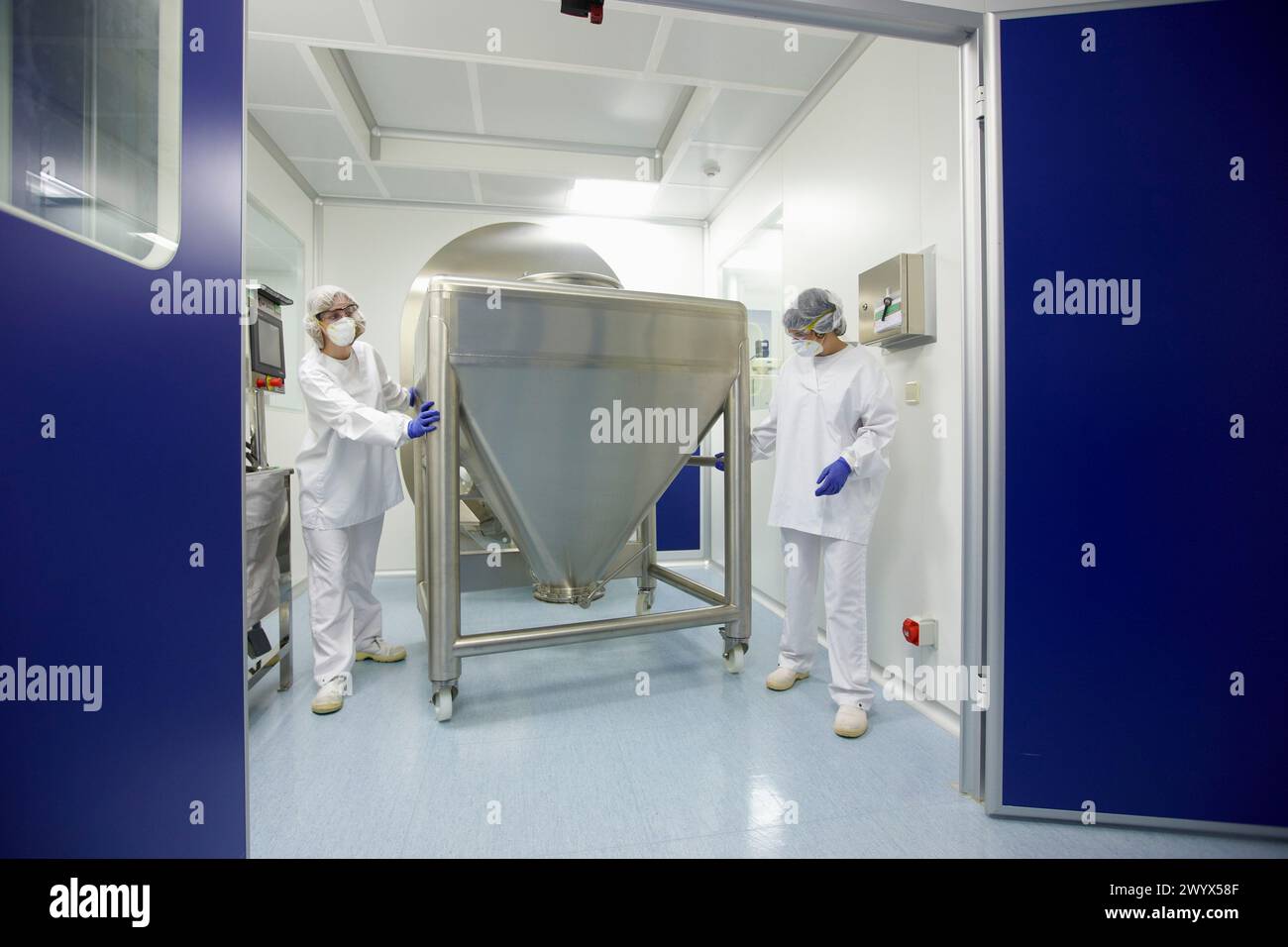Powder mixing drum, Clean room, Pharmaceutical plant, Drug ...