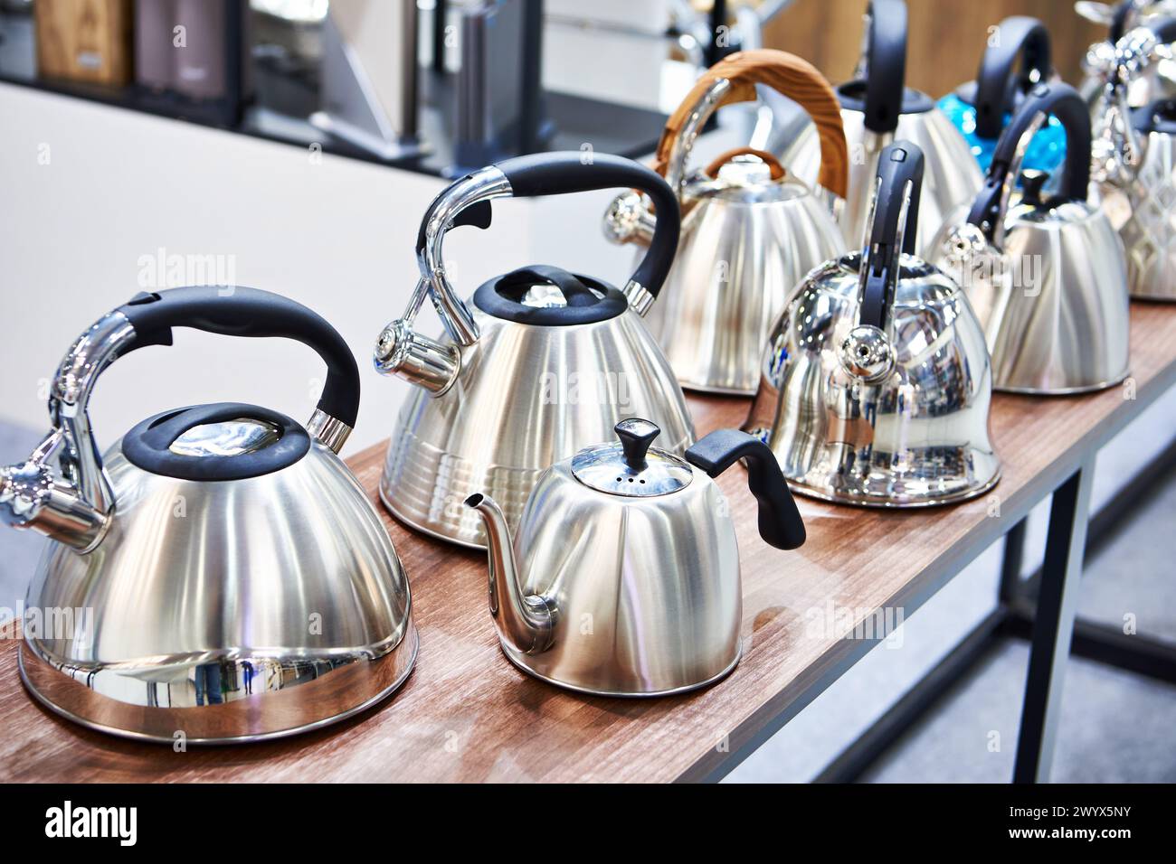 Kettle steam hi-res stock photography and images - Alamy