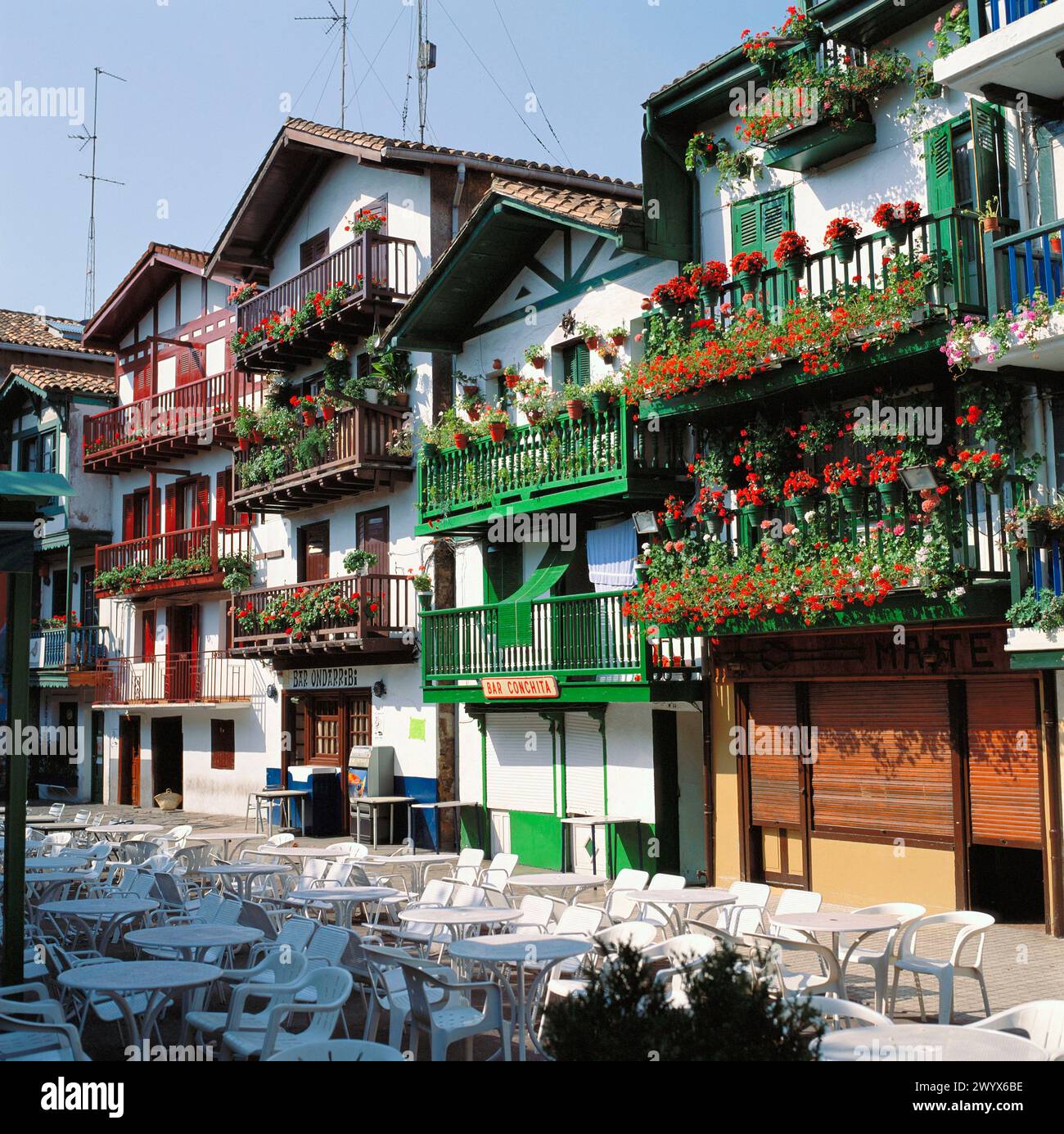 Typical houses. La Marina quarter, Fuenterrabia, Guipuzcoa, Basque ...